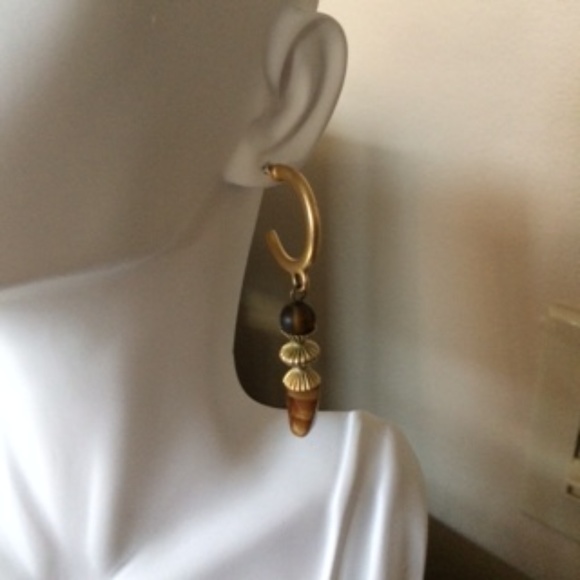 Jewelry | Vintage Gold And Stone Drop Post Hoops | Poshmark